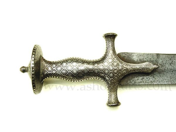 Unusual Indian sword with Hooked ‘Kora’ blade - Antique Swords and ...