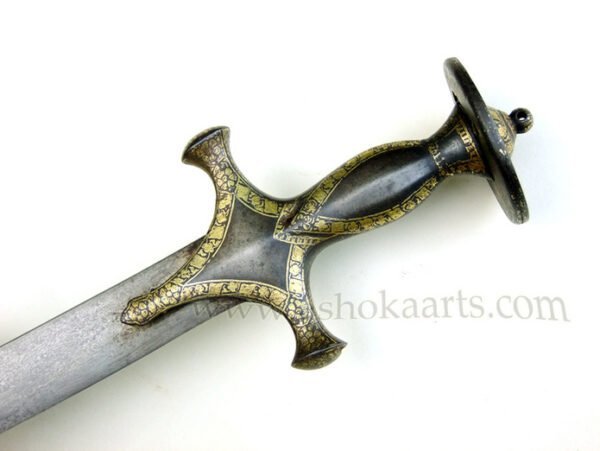Indian Shamshir sword with Tulwar hilt Wootz steel blade and gold ...