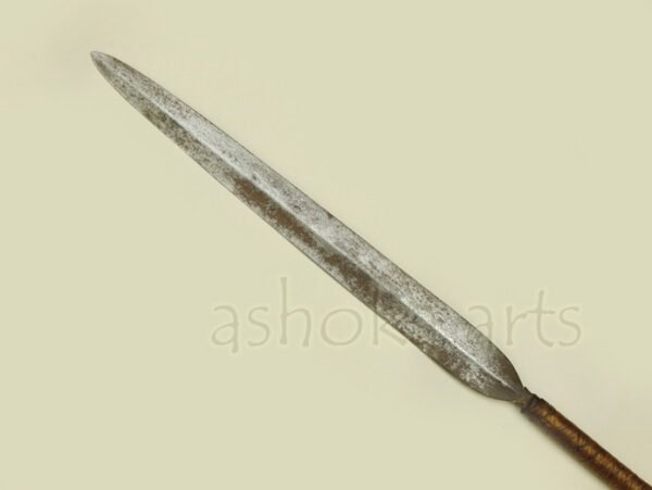 superb 19th century Zulu ‘Iklwa’ spear - Antique Swords and Weapons ...