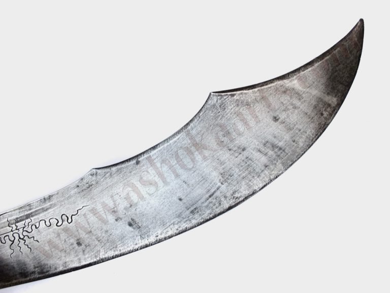 Massive Chinese or Vietnamese Halberd
