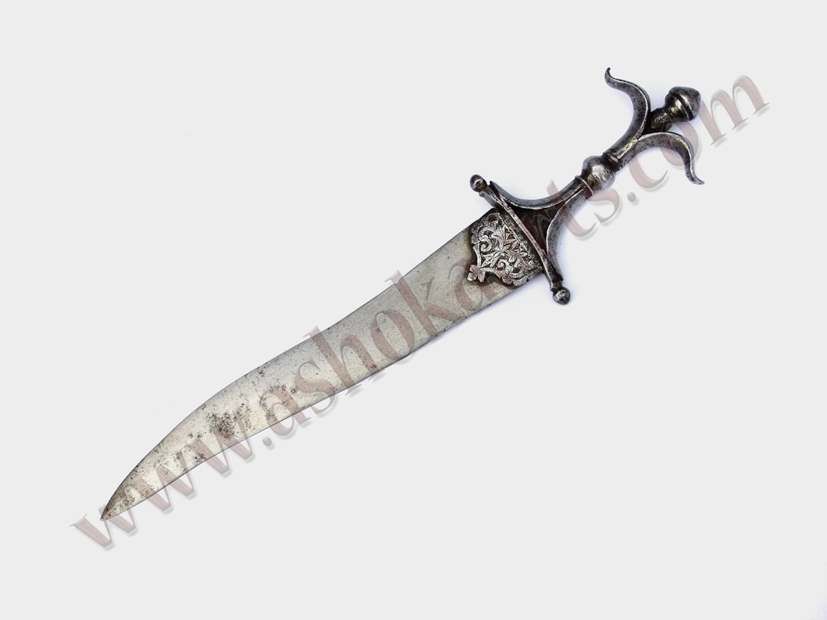 Knives & Daggers - Antique Swords and Weapons | Arms and Armour ...